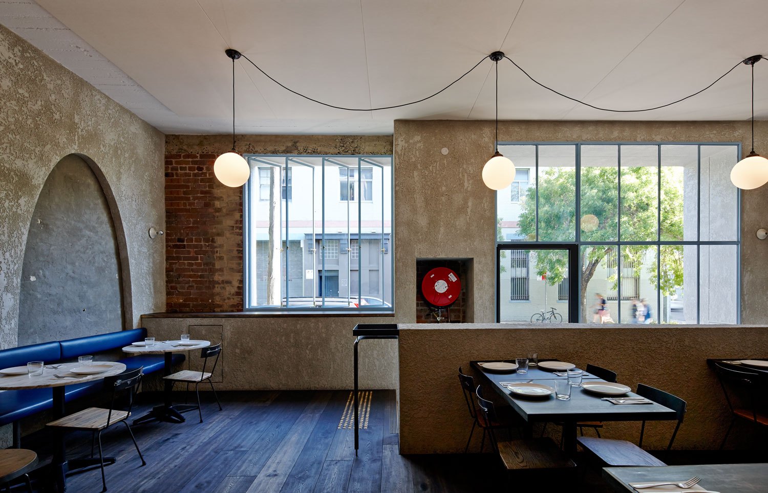 Sydney: Ester Restaurant (Australia) – STEPHENVARADY_INTERIORTRAVELLER